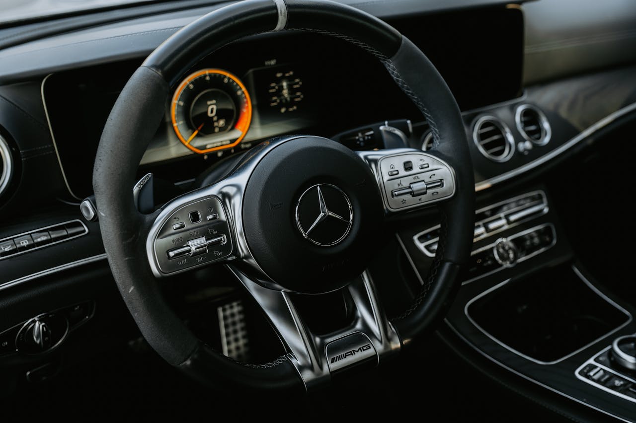 ¿Qué es y cómo funciona el Tempomat en un Mercedes?